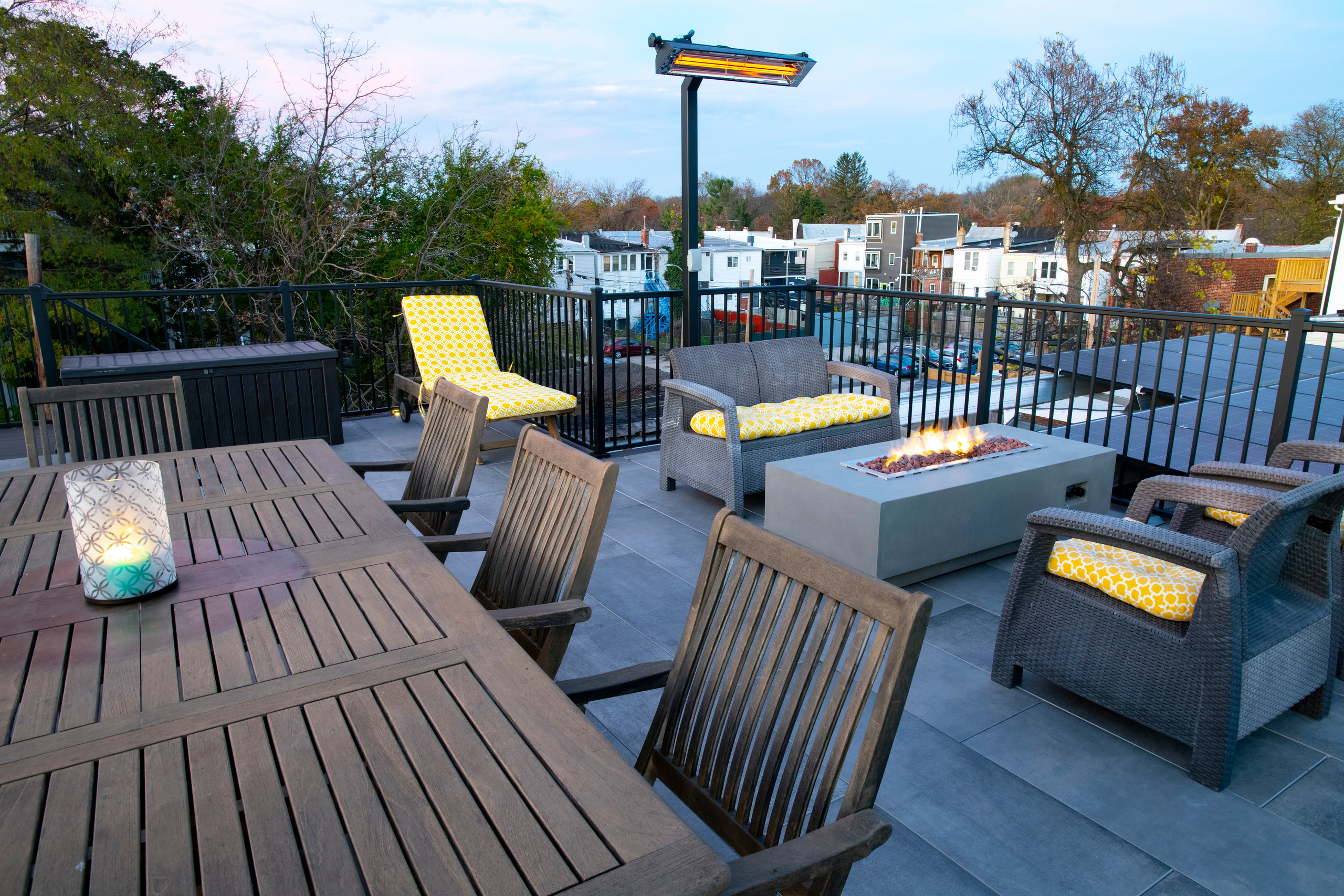 City townhouse Rooftop Deck with Archatrak Pavers
